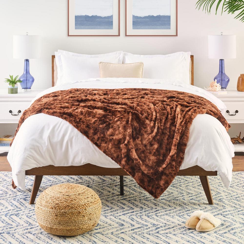 CHANASYA Wolf Cinnamon Faux Fur Polyester Double Sided Oversized Throw ...