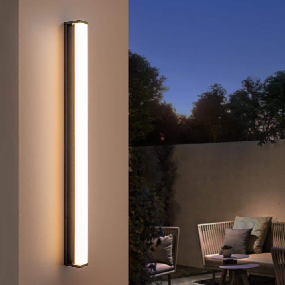 RRTYO Lizeth 39.3 in. Modern Black Linear Waterproof Outdoor Hardwired ...