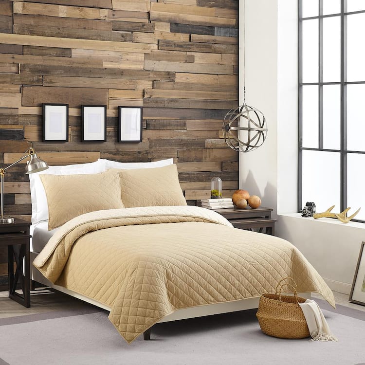 MODERN HEIRLOOM Solid Flannel Sherpa Cotton Quilt Set – BrickSeek