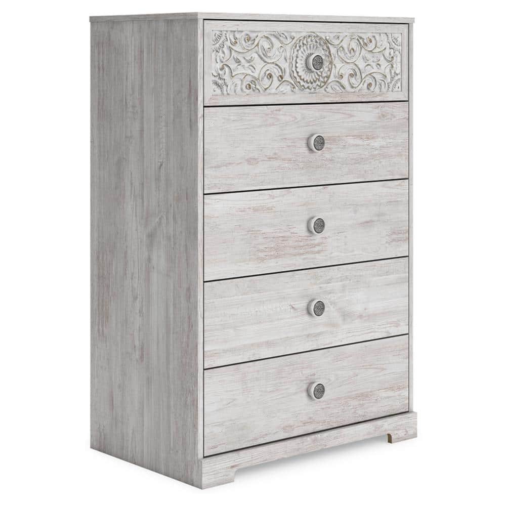 Signature DESIGN BY ASHLEY Paxberry Gray 5 Drawer 29.88 in. Chest of ...