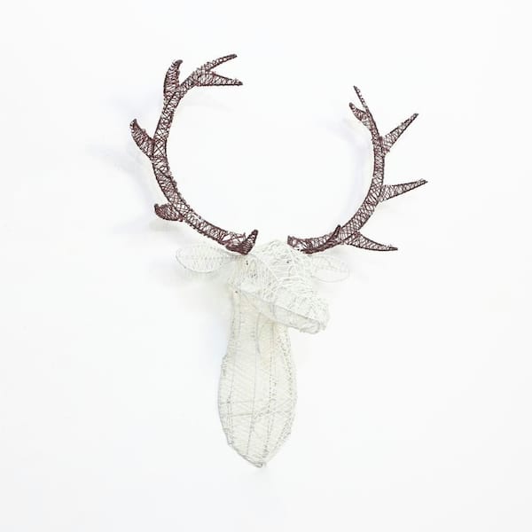 LuxenHome 33 in. Outdoor Lighted Deer Head Decoration, Christmas Buck ...