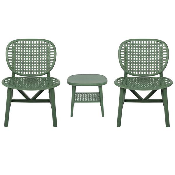 Plastic table & chairs for garden store