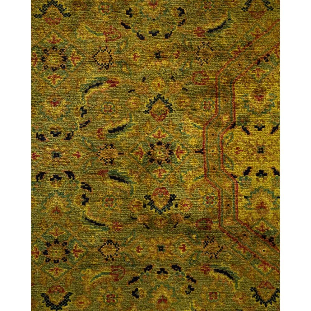 Chloe & Olivia Home Overdyed Gold 6 ft. 2 in. x 6 ft. 4 in. Wool Indoor ...