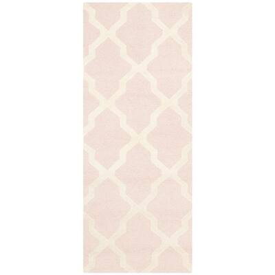 SAFAVIEH Cambridge Light Pink/Ivory 5 ft. x 8 ft. Geometric Trellis ...