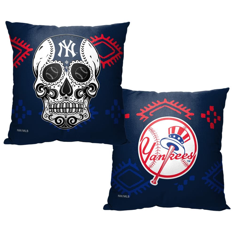 THE NORTHWEST GROUP MLB Yankees Candy Skull Printed Polyester Throw ...