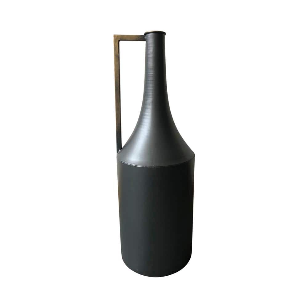 NADAAL STUDIOS Bellamy Sleek Iron Vase - The Embodiment of Modern ...