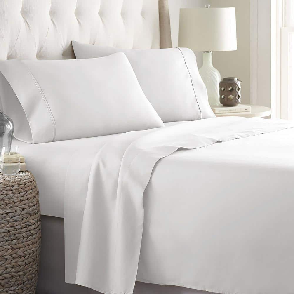 ROYALE LINENS Soft Home 1800 Series 4-Piece White Solid Microfiber King ...