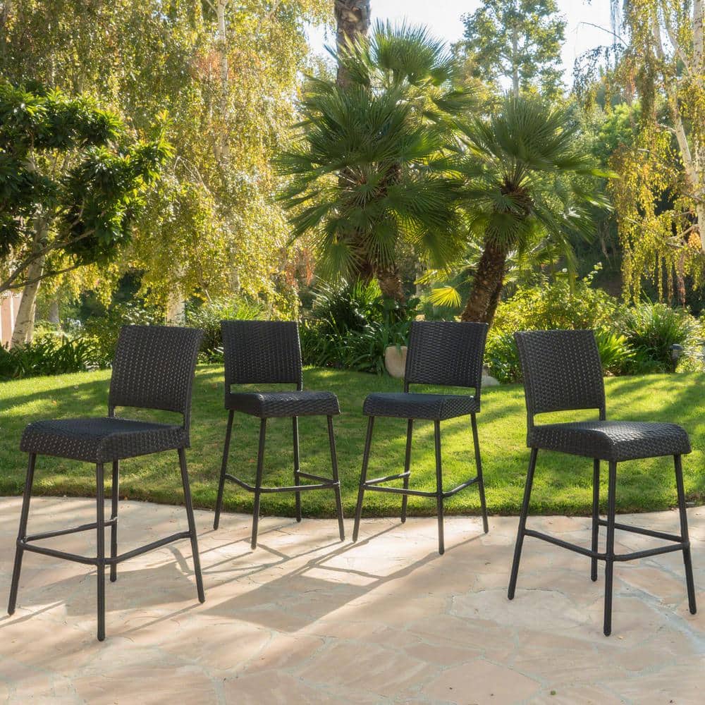 Noble House Neal Plastic Faux Rattan Outdoor Patio Bar Stool (4-Pack ...