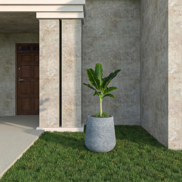Leisuremod Dahlia Modern 17.5 in. Aged Concrete Fiberstone and Clay ...