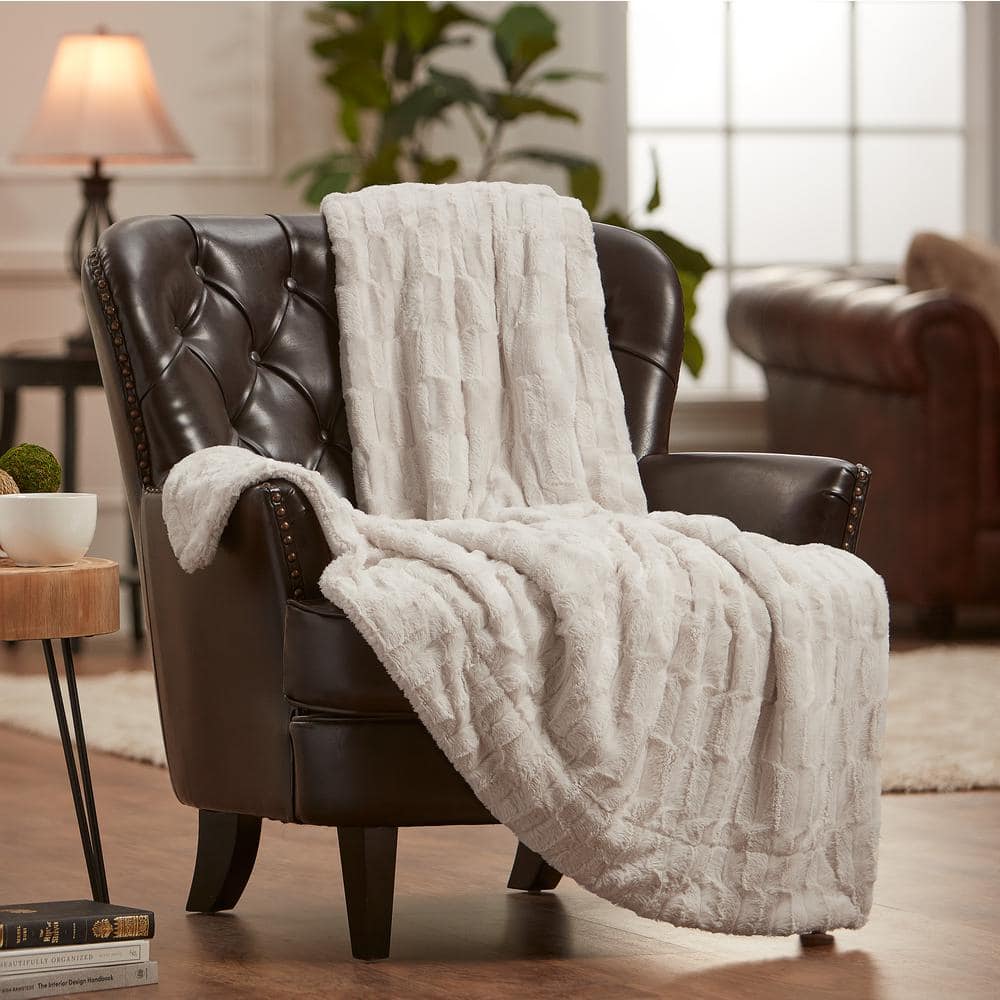 CHANASYA Embossed Creme Faux Fur Polyester Sherpa Shearling Throw ...