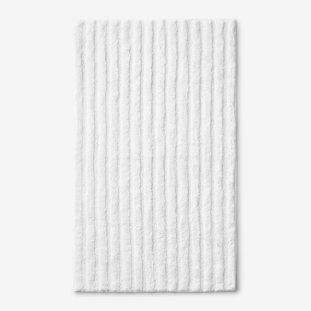 The Company Store Green Earth Quick Dry White 30 in. x 50 in. Solid ...