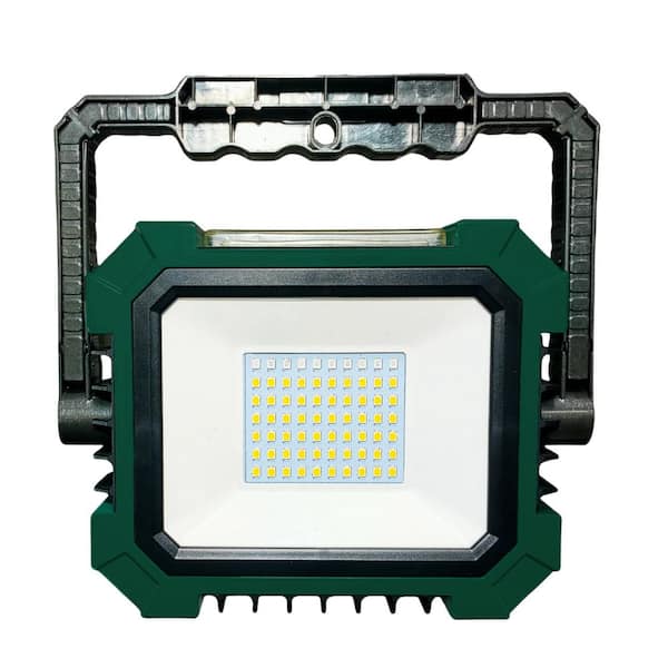 Pinegreen Lighting 2000 Lumen LED Rechargeable Solar Work Light with ...