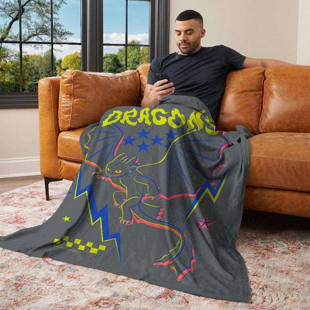 THE NORTHWEST GROUP How to Train Your Dragon Neon Dragon Multicolor ...