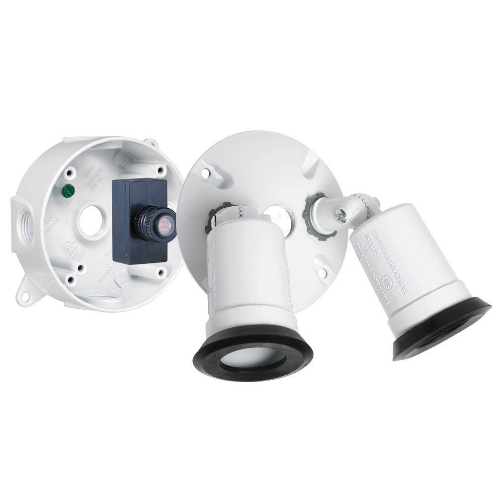 BELL 180-Degree Outdoor White Photocell Flood Light Lampholder Kit ...