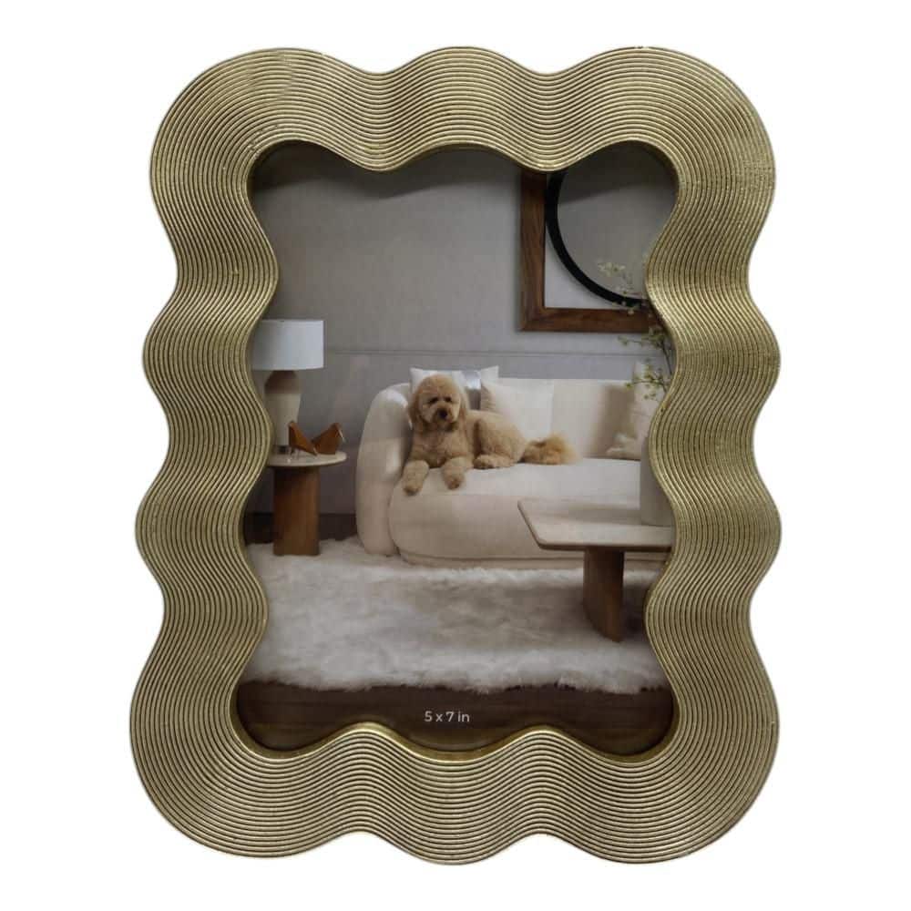 Liv & Skye 5 in. x 7 in. Gold Resin Photo Frame with Sculpted Wavy ...