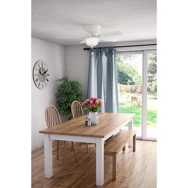 Hunter 48 In Low Profile Plus White Ceiling Fan With Light Kit | Shelly ...