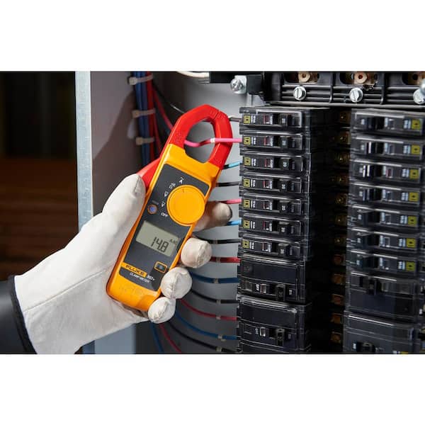 FLUKE 302+ Digital Clamp Meter 4156257 - The Home Depot