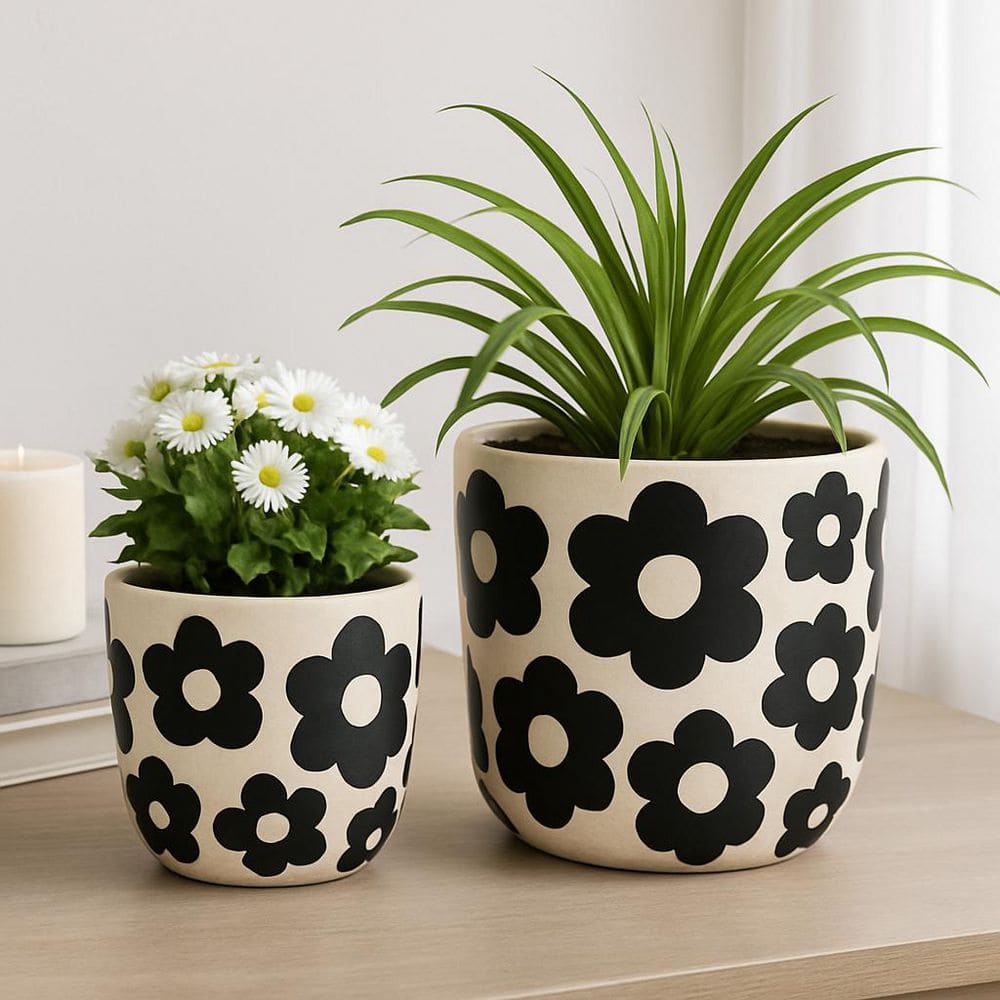 Liv & Skye 7 in. and 9 in. Black Ceramic Flower Power Decorative ...