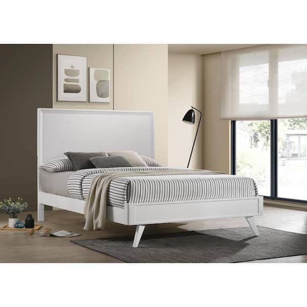 Coaster Janelle White Wood Frame California King Panel Bed 223651KW ...