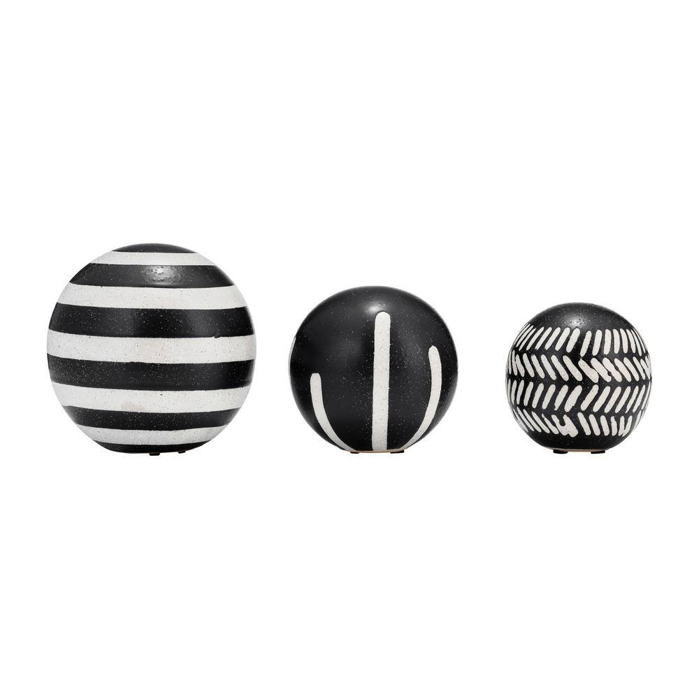 Liv & Skye Black/Ivory 6 in. 6 in. Stoneware Round Tribal Decorative ...