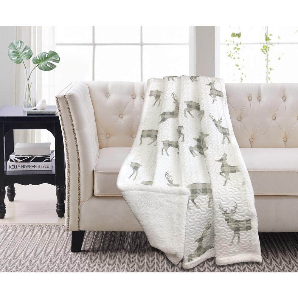 Reviews for Harper Lane Claus Sherpa White Throw Blanket 50x60 | Pg 1 ...