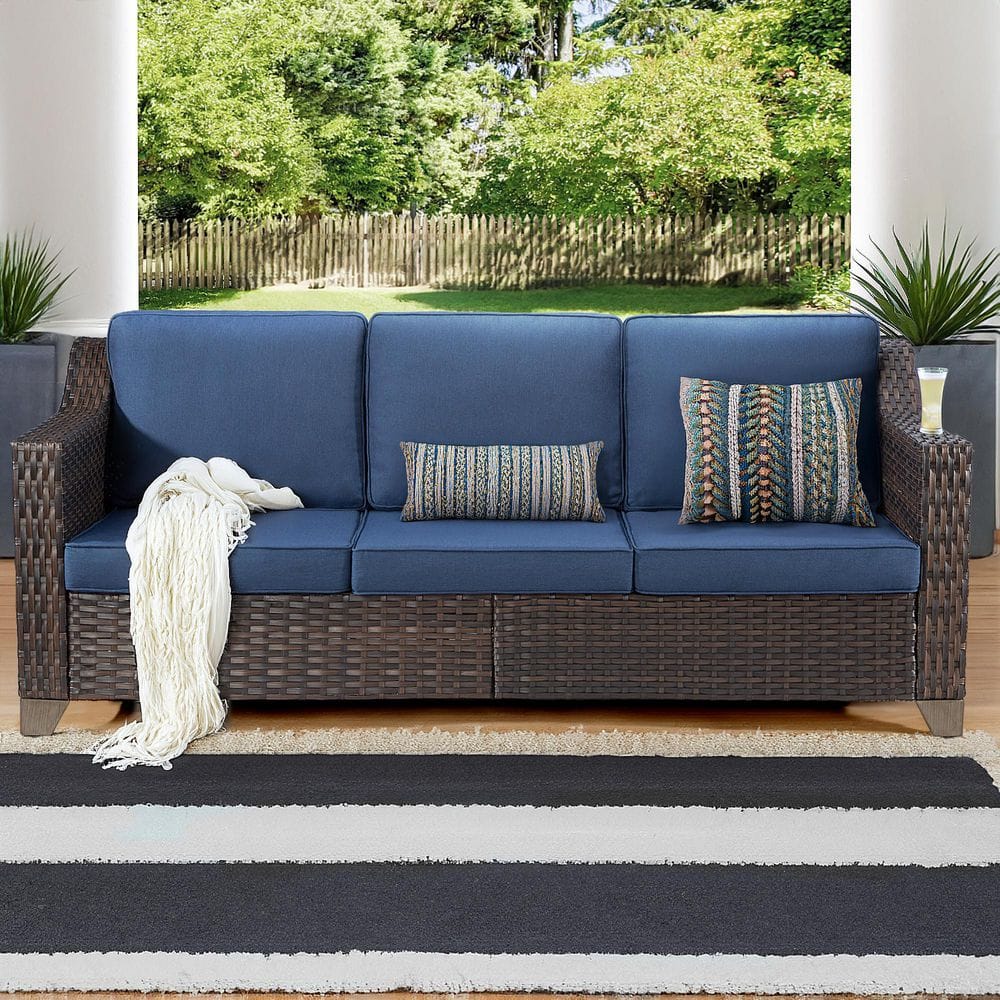 Gardenbee 3-Seat Wicker Outdoor Couch with Blue Cushions MA011B-BLU-2 ...