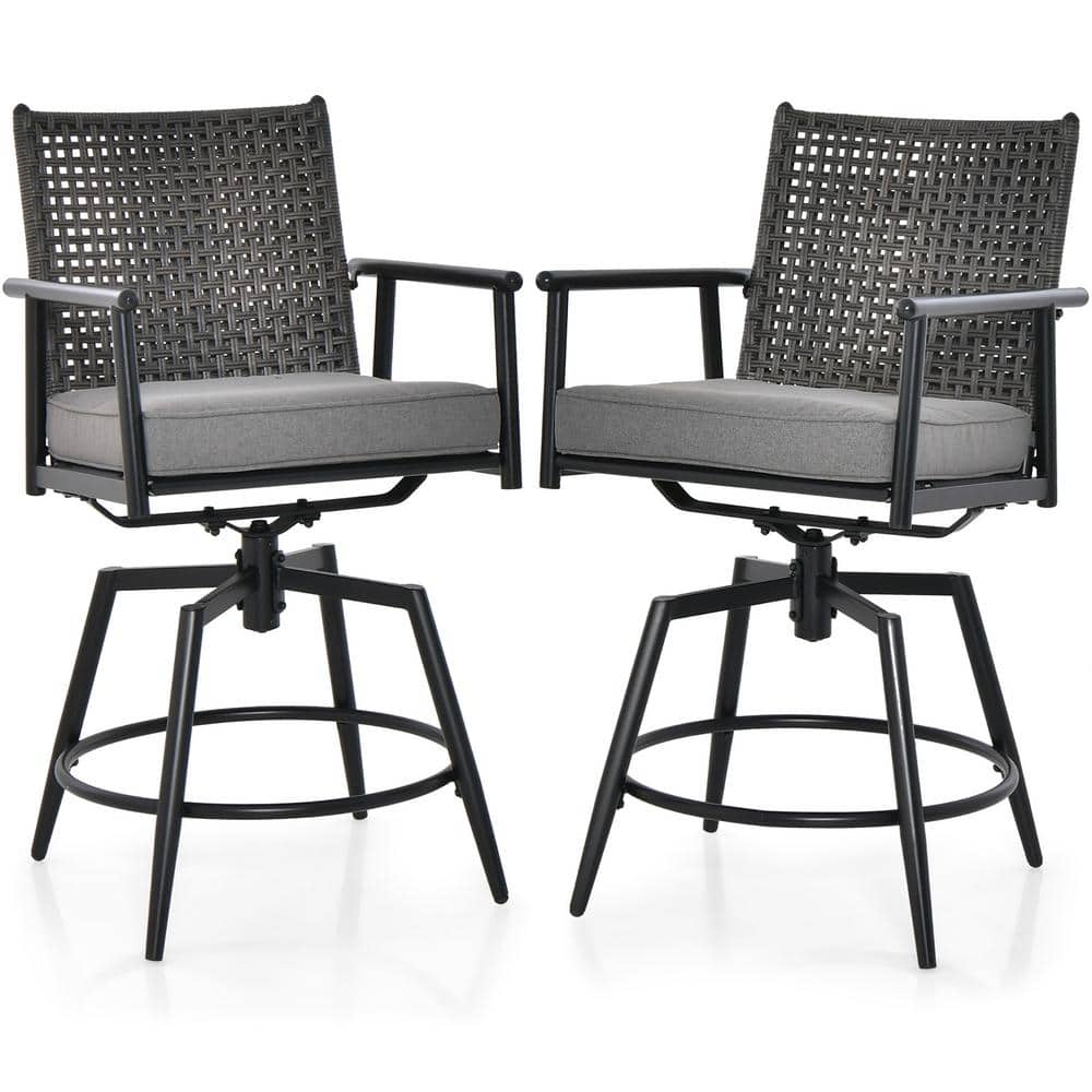 Gymax Patio Swivel Metal Outdoor Bar Stools Counter Height Bar Chairs w ...