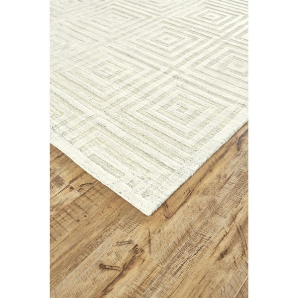 HomeRoots 4 ft. x 6 ft. Ivory Geometric Area Rug 2000511187 - The Home ...