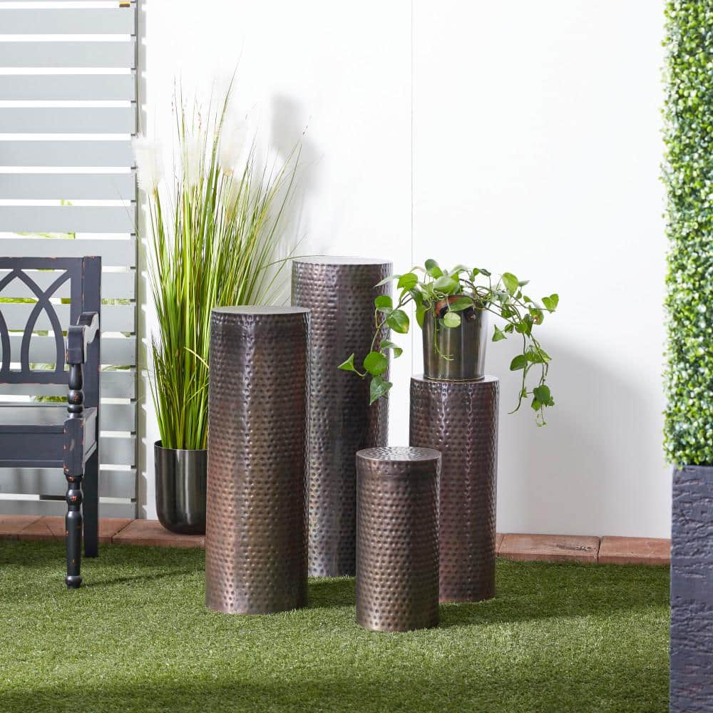 Litton Lane Brown Metal Pillar Style Pedestal Table with Hammered ...