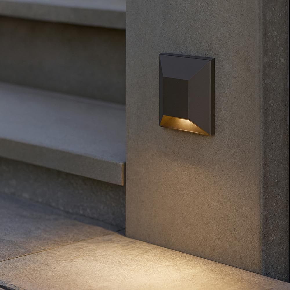 HINKLEY Nuvi Low Voltage Bronze Integrated LED Hardwired Stair Light ...