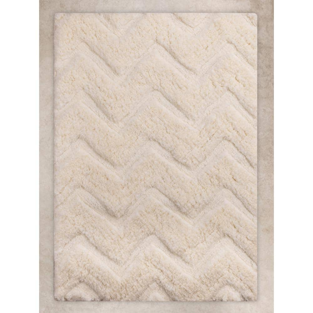 GAURI KOHLI Vantaa Ivory Bath Mat 24 in. x 36 in. GK81033 - The Home Depot