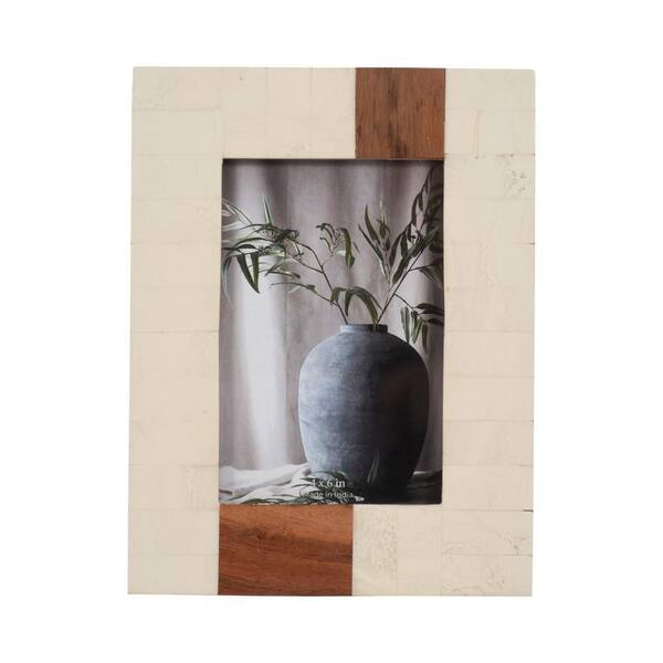 Liv & Skye 4 in. x 6 in. Ivory Resin Rectangle Striped Casual Photo ...