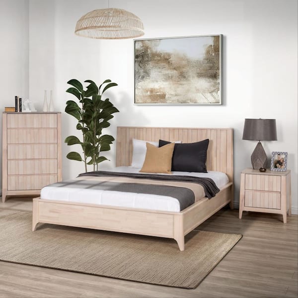 LUCKY ONE White Wash Solid Hardwood Frame Queen Platform Bed with ...