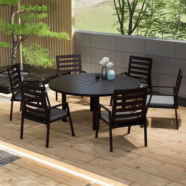 Leisuremod Chelsea 7-Piece Aluminum Outdoor Dining Set with 60 in ...