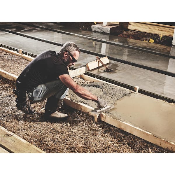 SAKRETE 50 lbs. 5000 Plus High-Strength Concrete Mix 65200253 - The ...