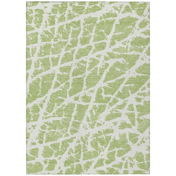 HomeRoots Green and White 8 ft. x 10 ft. Abstract Indoor / Outdoor Area ...