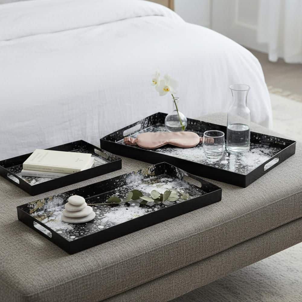 Liv & Skye Black/White 18 in. 22 in. 25 in. Rectangular Metal ...