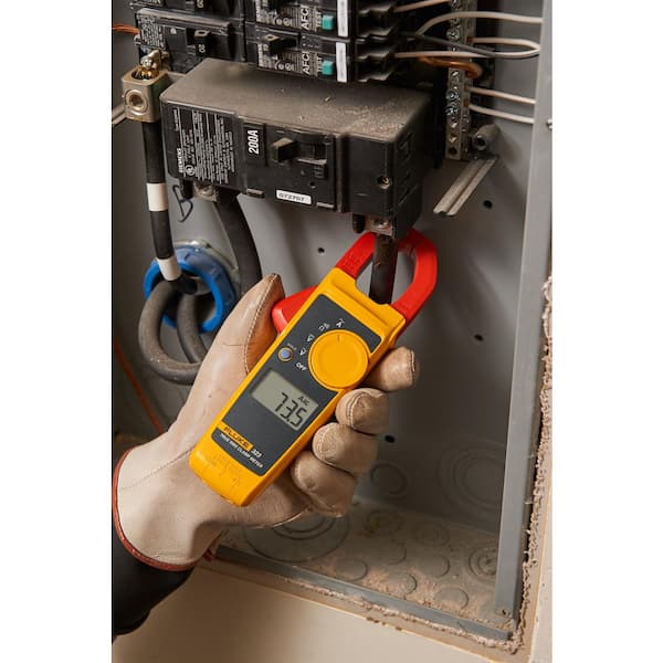 FLUKE 117 Multimeter, 323 Clamp Meter, and 1AC Voltage Tester 117 ...