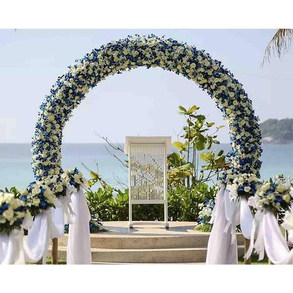 Round wedding arch decorations | Honestweddingadvice.com