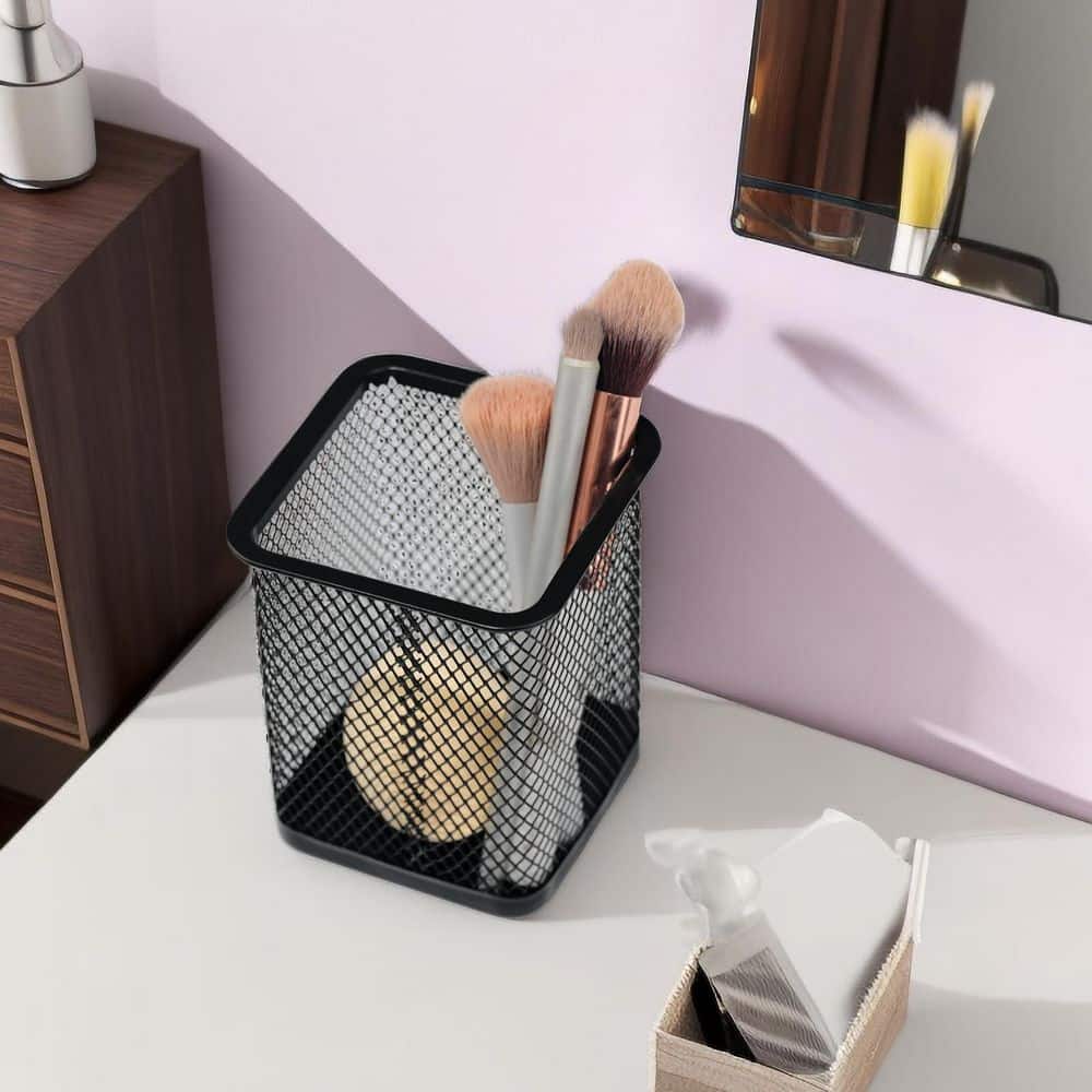 Medium Capacity Metal Wire Mesh Pen Holder for Desk Organizer with in ...