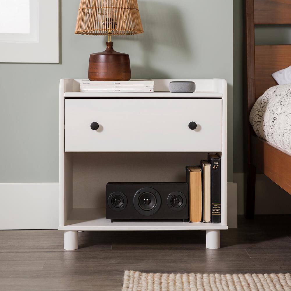 Welwick Designs 16 in W. 1-Drawer White Tray Top Solid Wood Nightstand ...