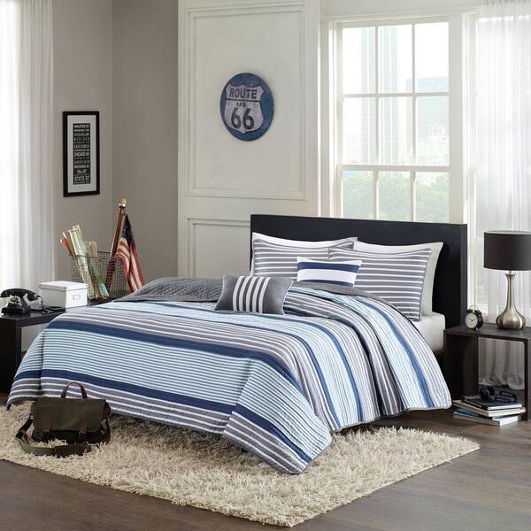 Intelligent Design Matteo 4-Piece Blue Full/Queen Coverlet Set ID80-407