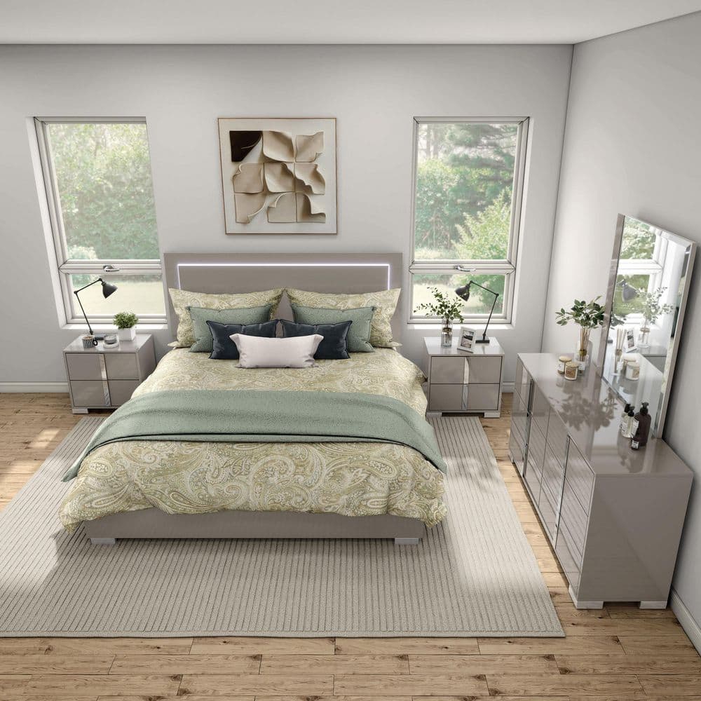 Furniture of America Mesala 5-Piece Taupe Gray Wood Frame King Panel ...