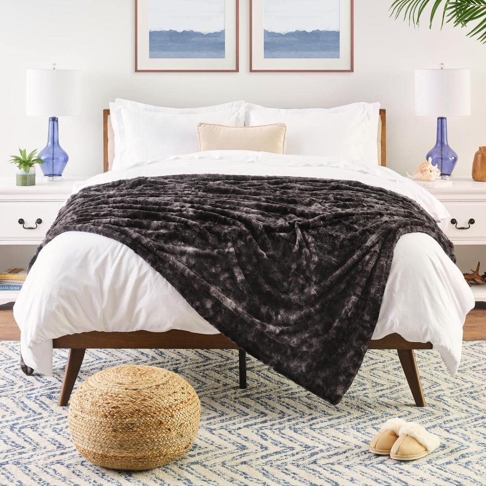 CHANASYA Wolf Charcoal Faux Fur Polyester Double Sided Oversized Throw ...