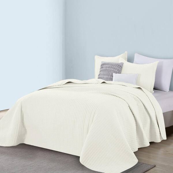 FRESHFOLDS Whisper White Full/Queen Premium Solid 3-Piece Microfiber ...