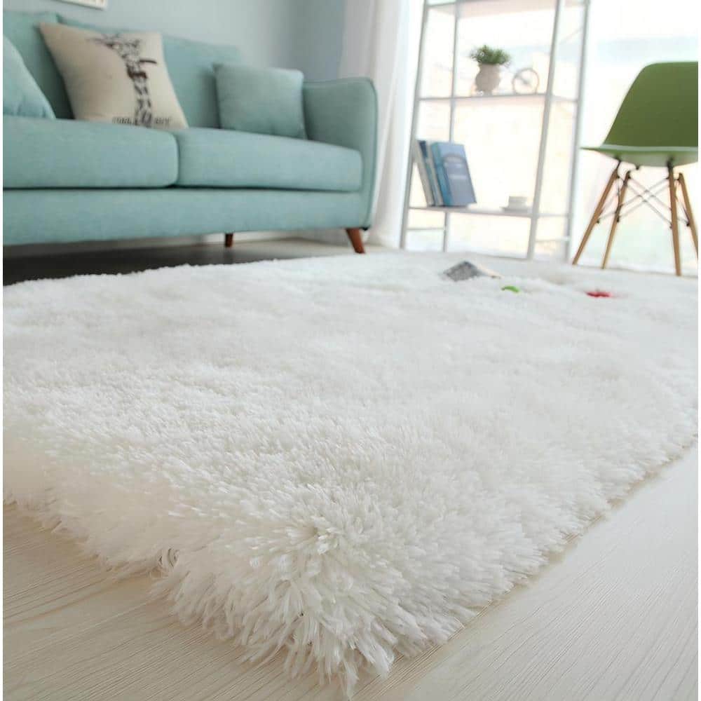 Huluwat Snow White 5 ft. x 7 ft. Polyester Rectangle Long Pile Hand ...