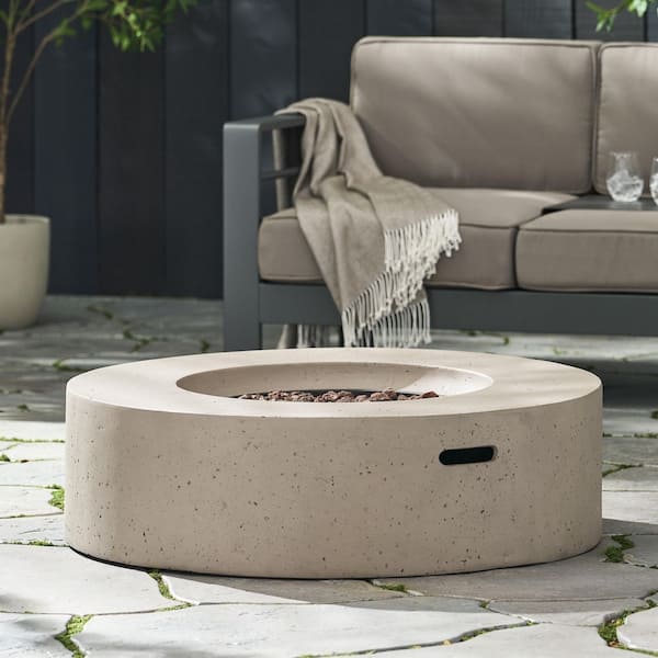 Light Gray 50,000 BTU Lightweight Concrete Outdoor Circular Fire Pit ...