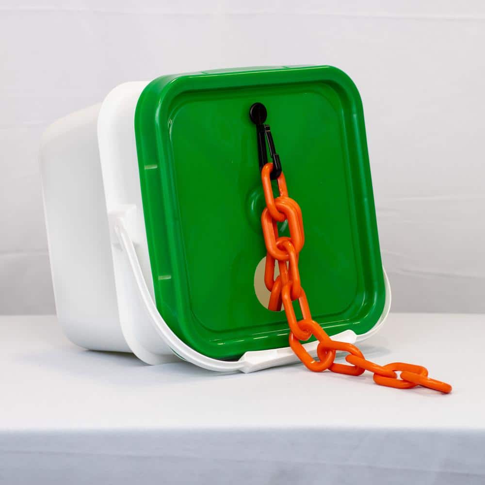 Mr. Chain 2 in. (#8, 51 mm) x 65 ft. Heavy Duty Plastic Safety Chain ...