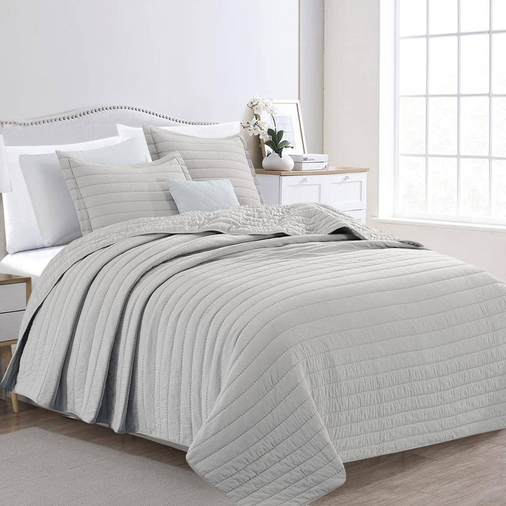 FRESHFOLDS Grey Full/Queen Premium Solid Channel Stitched 3-Piece ...