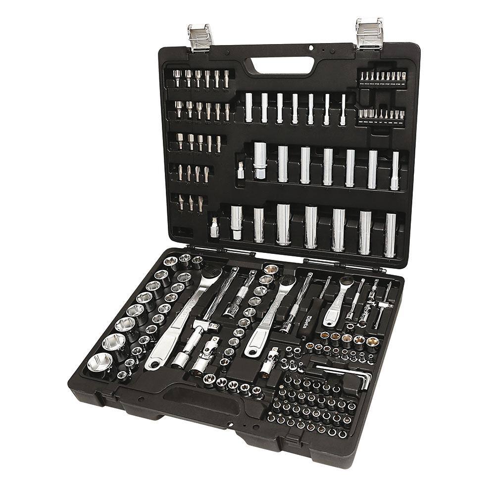 Beta 1/4 in., 3/8 in. & 1/2 in. Drive Metric Socket Set with Ratchets ...